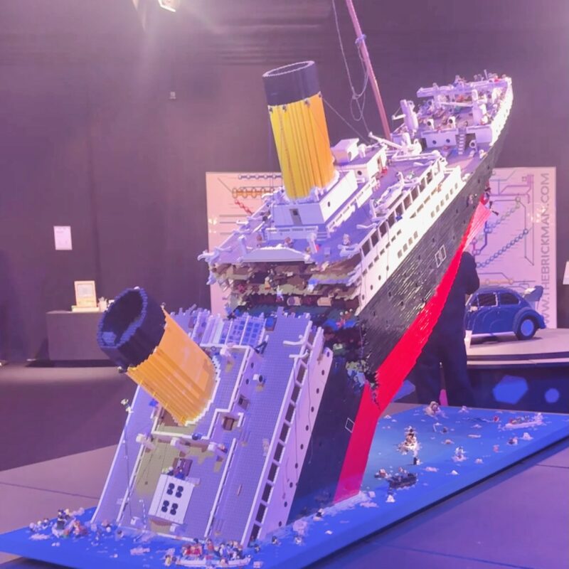 Massive Lego Titanic Display - Mommy Pehpot